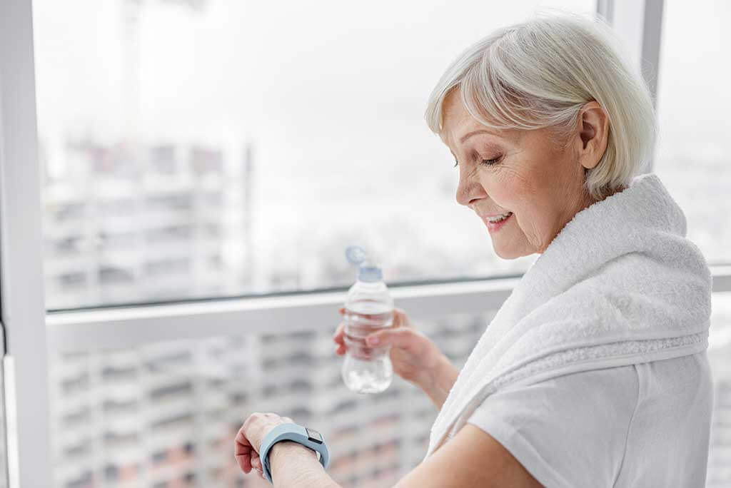 Helpful Devices And Apps To Monitor Your Elderly Parent's Health | The ...